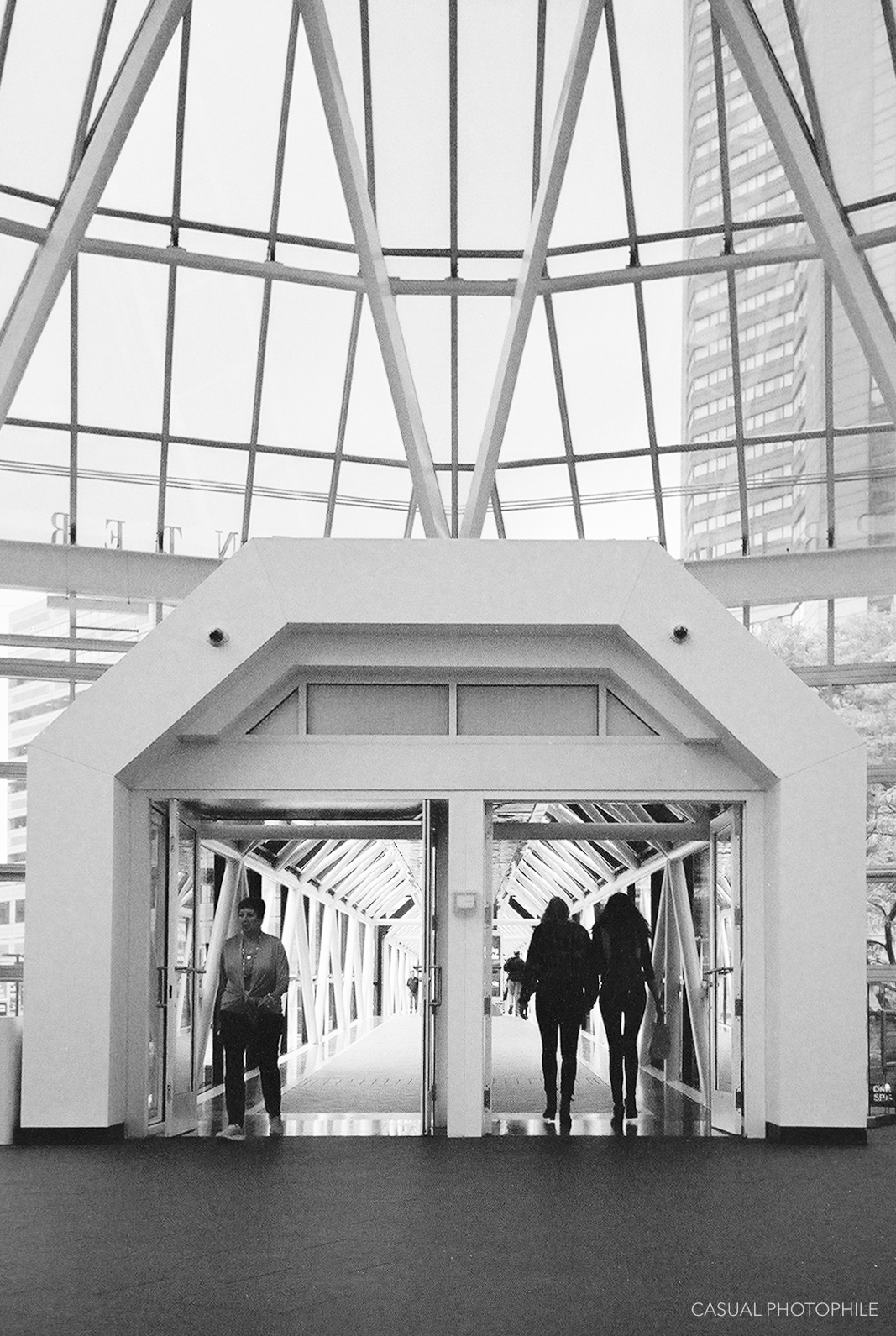 Olympus Mju II Review - a Skeptical Look at a Cult Favorite