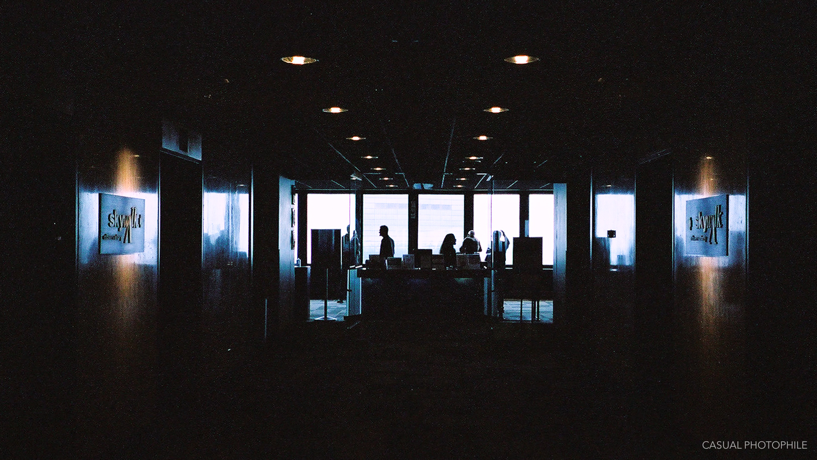 Olympus Mju II Review - a Skeptical Look at a Cult Favorite