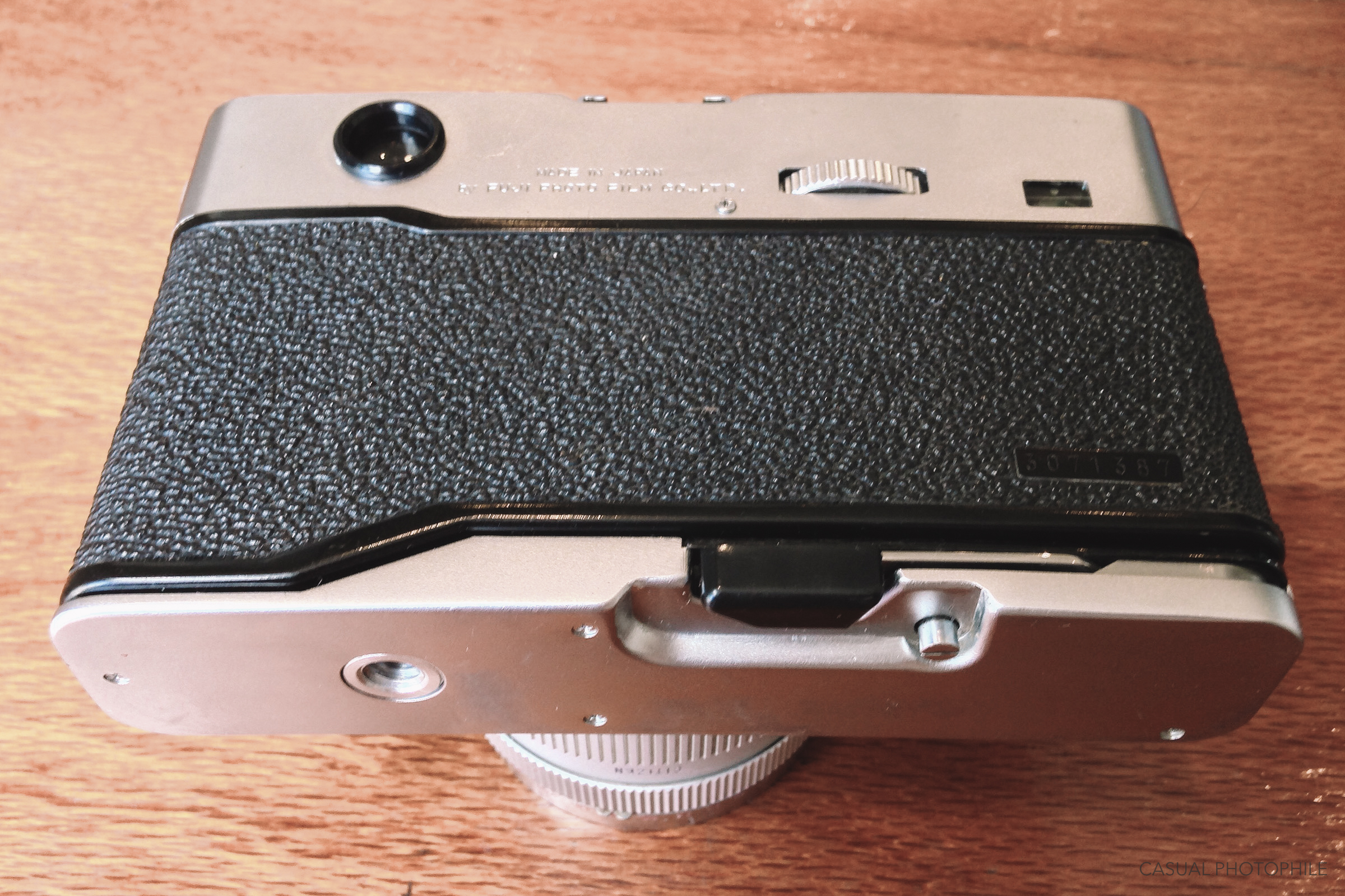 Fujica Compact Deluxe Review - Fujifilm’s Most Unusual 35mm Rangefinder